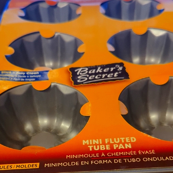 Baker's Secret . | Kitchen | Bakers Secret Mini Fluted Tube Pan Sale ...
